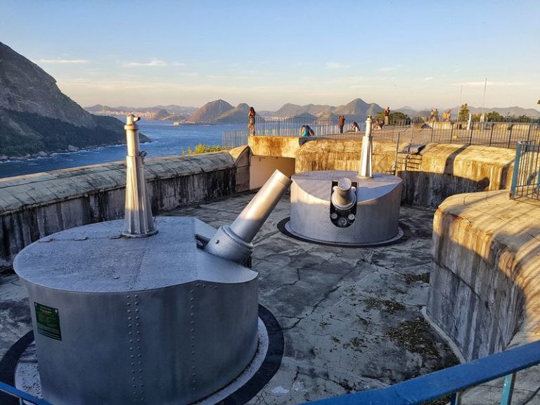 Forte do leme e sua vista incrivel de Copacabana | Te Vejo Pelo Mundo